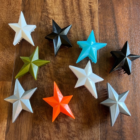 Bratz | Toys | Bratz Doll Lot Of 9 Hair Brushes Hairbrushes Different ...